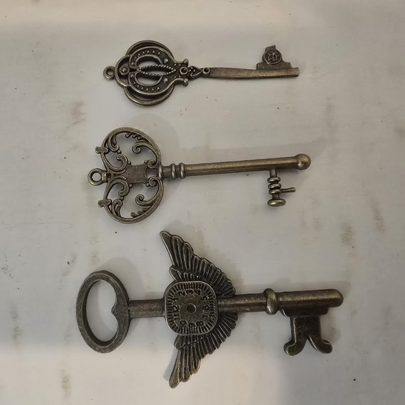 no brand | Wall Decor | Vintage Style Antique Key Wall Decor Set Of 3 ...
